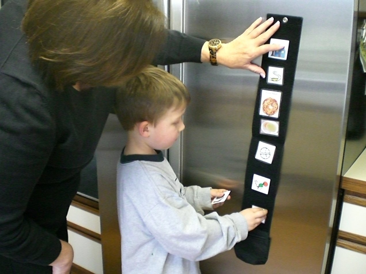 A Guide to Types of Visual Schedules for Autistic Individuals